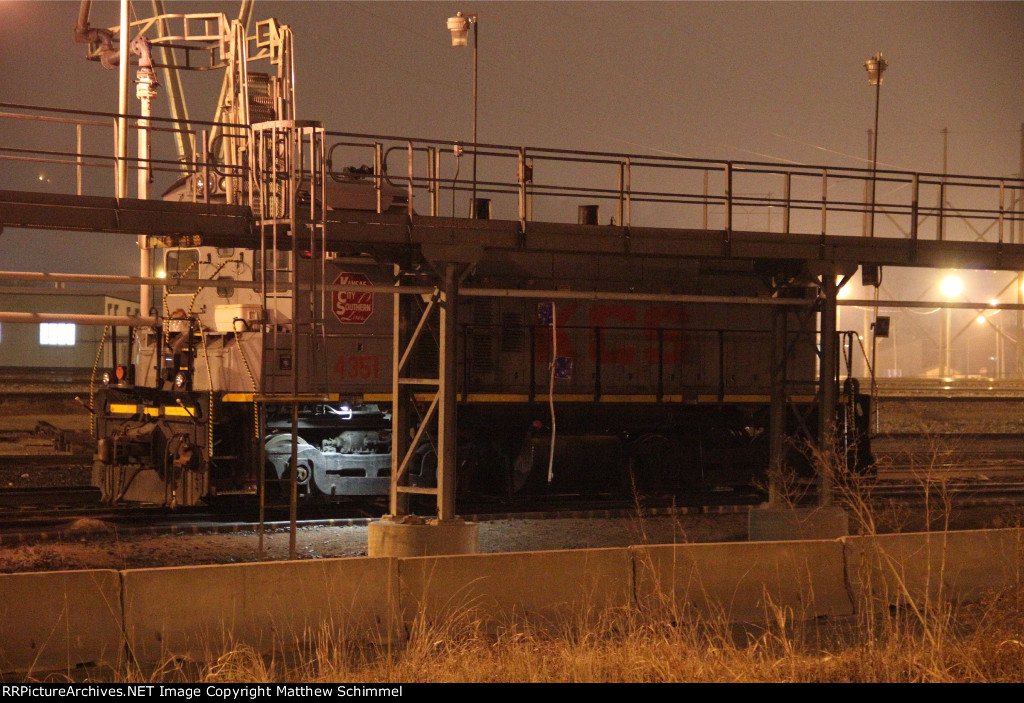 KCS 4351 - Hiding Behind The Fuel Rack